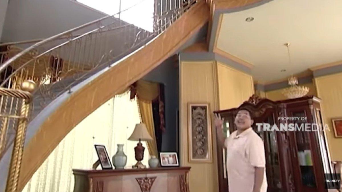 7 Potret Rumah Mewah Mat Solar, Sebagain Tanah Kena Jalan Tol Tapi ...