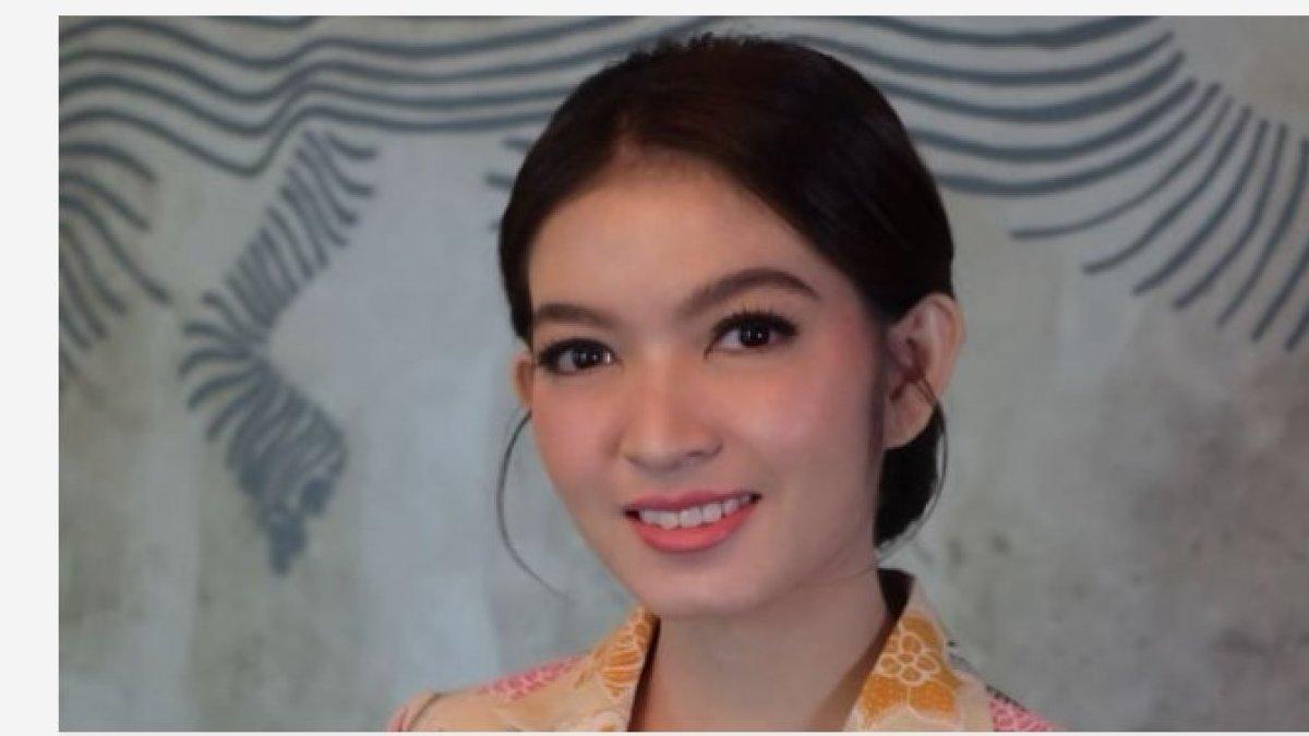 Gaya Make Up Selvi Ananda di Acara Kenegaraan, Istri Gibran Dinilai ...