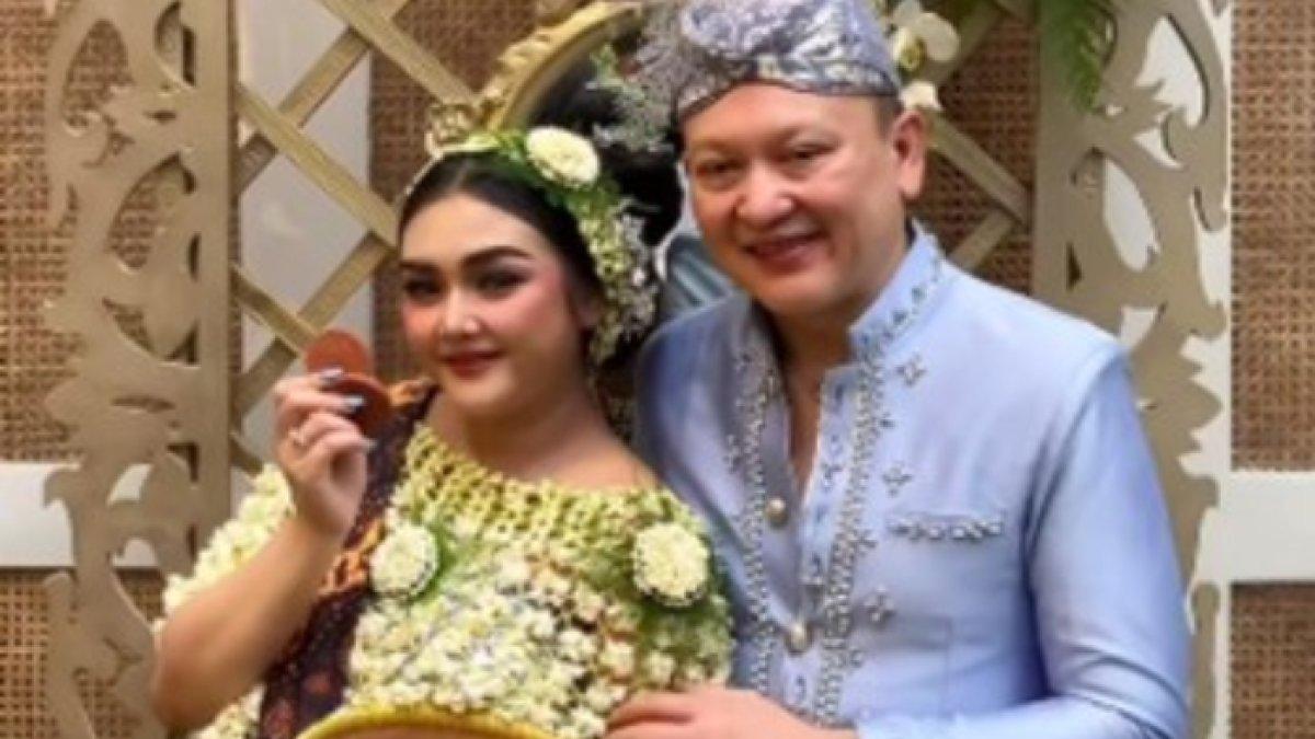 5 Potret Suci Winata, Baru Terungkap Ternyata Istri Keempat Ari Sigit ...
