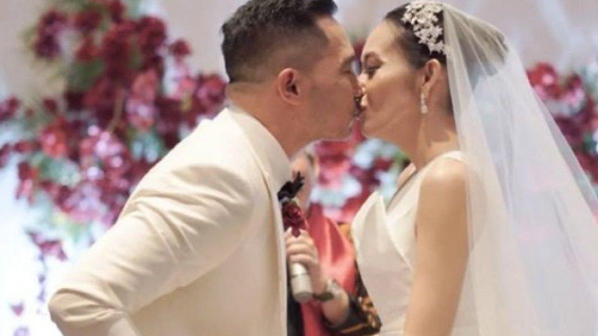 4 Fakta Yama Carlos Nikahi Carina Ivola Usai Setahun Menduda, Kini ...