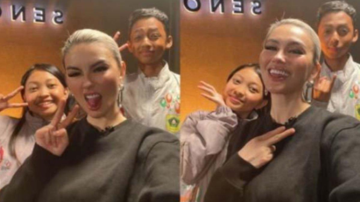 Bertemu 2 Pelajar Smpn 1 Ciawi Agnez Mo Girang Puji Kedua Atlet Dance