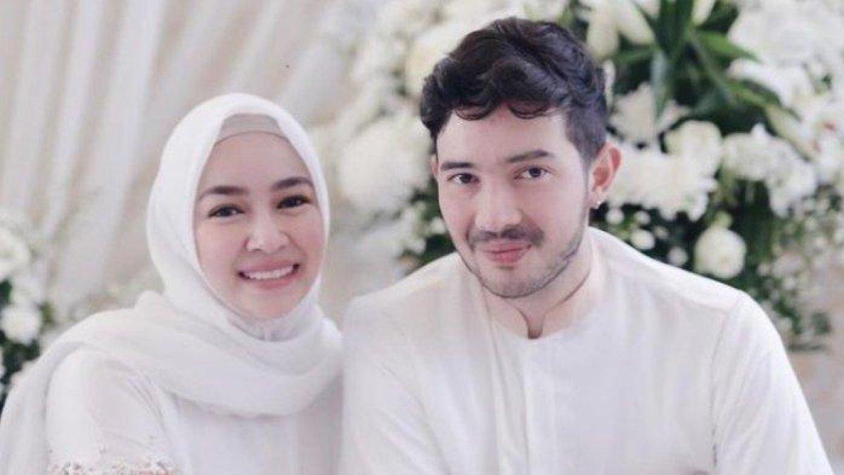 Profil dan Medsos Aryani Fitriana, Was-Was Takut Suami Selingkuh, Sering Kunjungi Lokasi Syuting ...