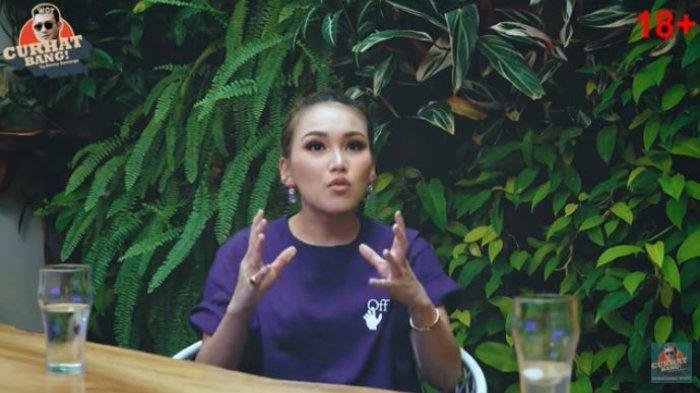Ayu Ting Ting Bantah Tak Izinkan Enji Baskoro Ketemu Bilqis: 'Dulu Anak ... Ayu Ting Ting Bantah Tak Izinkan Enji Baskoro Ketemu Bilqis: 'Dulu Anak ...