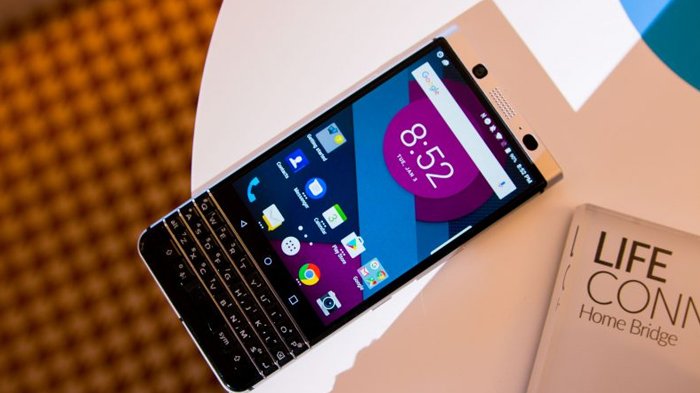 Ini Dia Smartphone dari Blackberry yang Pertama Kali Memegang Lisensi ...