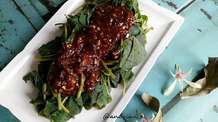 Resep Brambang Asem - Segarnya Sayur Kangkung dengan Rasa Asam Pedas ...