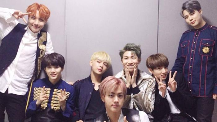 Daebak! Album BTS 'WINGS' Nongkrong di Posisi Pertama Chart Album ...