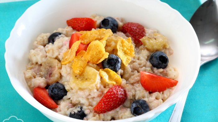 Resep Bubur Havermut Manis Buah - Menu Sarapan Praktis Hanya 15 Menit ...