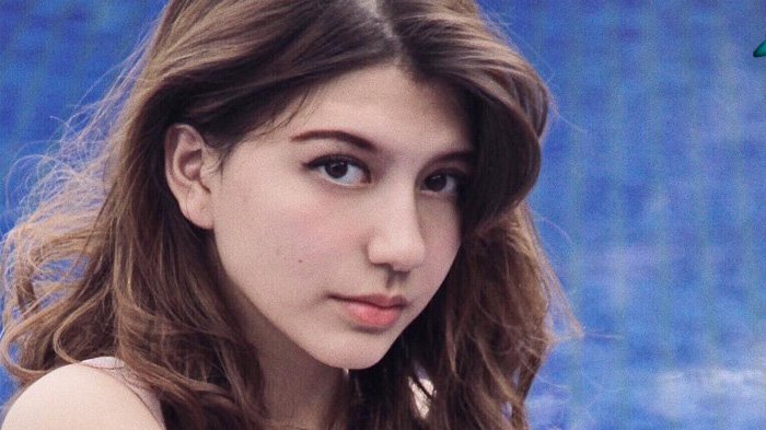 Ada yang Bikin Netizen Salah Fokus Lihat Foto Cassandra Lee Ini, Bisa ...