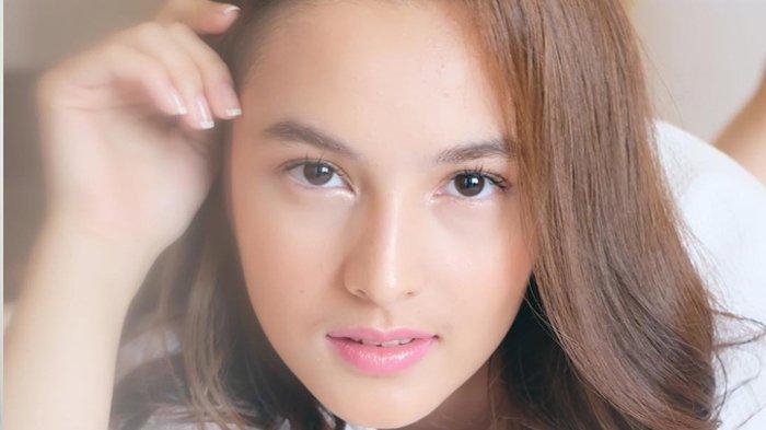 Pesona Chelsea Islan Tampil dengan Bikini Putih, Tuai Pujian dari ...
