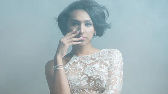 Dena Rachman Blak-blakan Mengaku Transgender, Ternyata Begini Hubungan ...