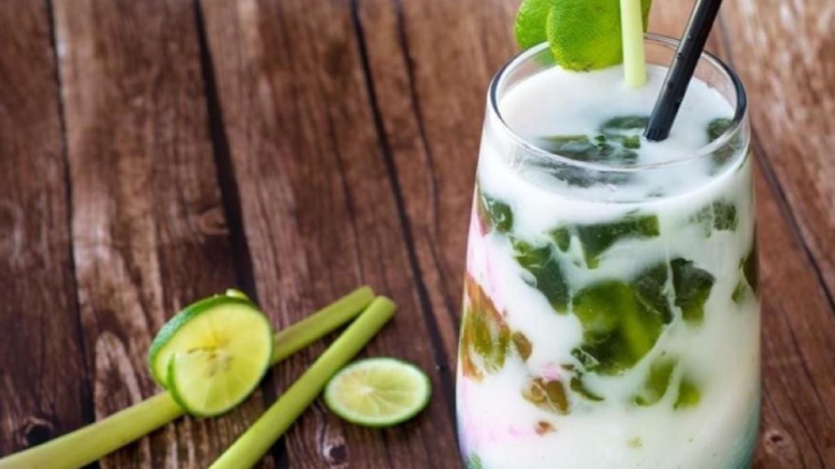 Cara Mudah Membuat Es Daluman Khas Buleleng, Bali, Kuncinya Aduk Gula ...