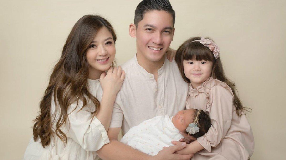 Masih Ingat Franda Istri Samuel Zylgwyn? Kini Sibuk Urus 2 Anak dan ...