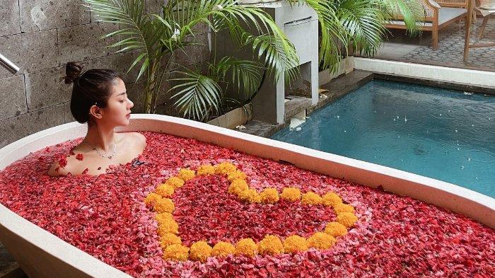 'Sejam Berapa?' Syok Pertanyaan Jahil Lewat Medsos, Pedangdut Ghea ...