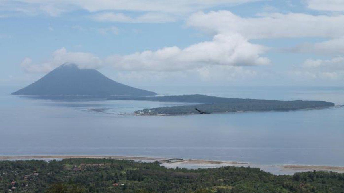 9 Gunung di Sulawesi Utara, Cocok untuk Menggelar Upacara HUT ...