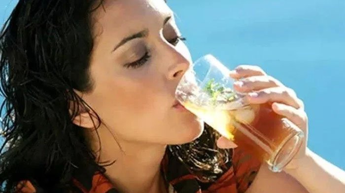 Masih Nekat Minum Es Teh Setelah Makan? Dampak Kesehatannya Bikin Miris ...