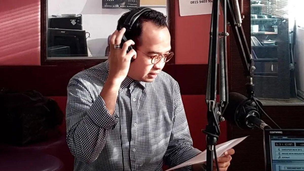 Profil dan Medsos Iwet Ramadhan, Penyiar Radio Kenamaan yang Alami ...