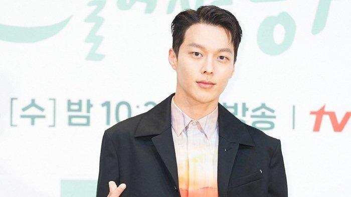 Sinopsis Drama Korea Although I Am Not a Hero, Jang Ki Yong Kehilangan Kekuatan Supernya ...