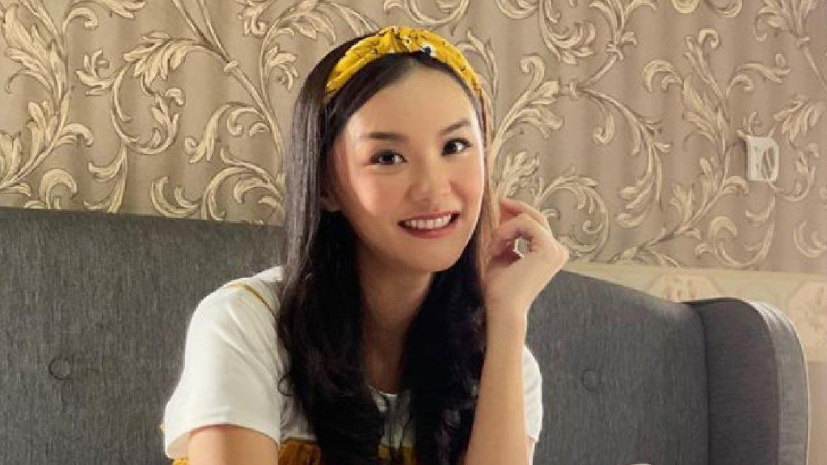 Masih Ingat Cleopatra Djapri? 9 Tahun Vakum Bernyanyi, Kini Kembali ...
