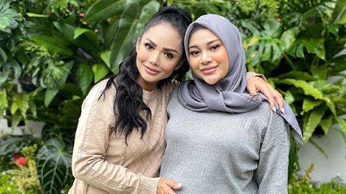 Video Masa Kecil Tersebar, Wajah Polos Aurel Hermansyah bersama KD ...