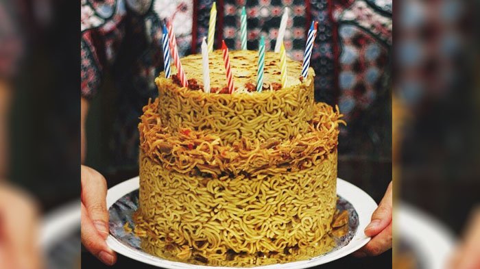 Unik Banget! Kue Ulang Tahun dari Mie Instan Bakal Bikin Ngiler - TribunStyle.com