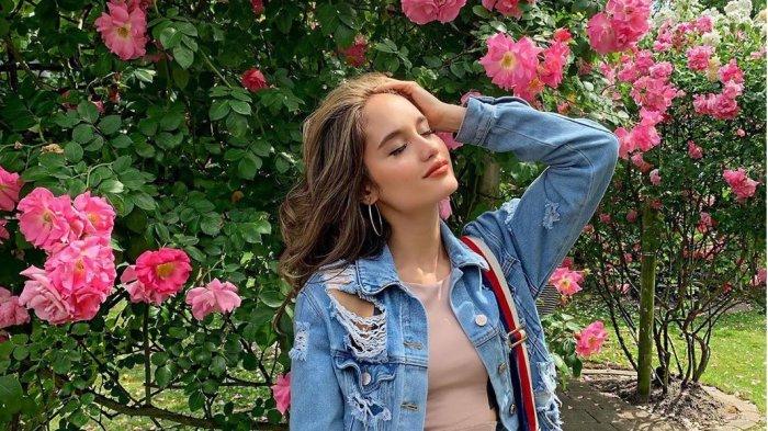 Lirik Lagu Vida - Cinta Laura Kiehl Lengkap dengan Terjemahan Bahasa ...