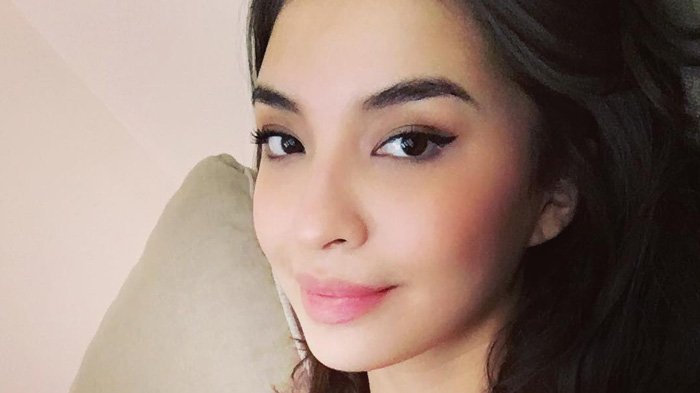 Manohara - Transformasi Mantan Istri Pangeran Kelantan dari Kecil ...