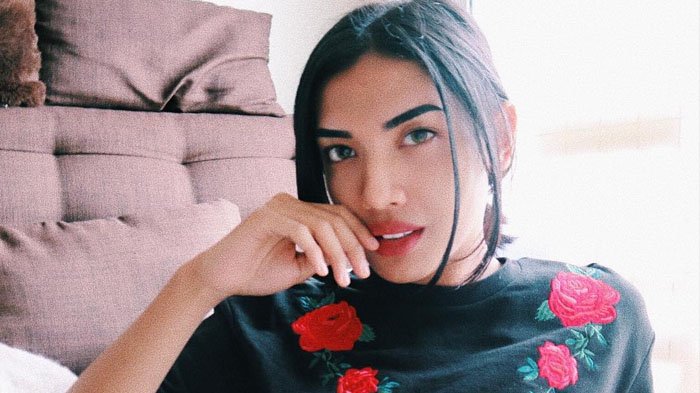 Tak Banyak yang Tahu, Inilah Nama Asli Millendaru, Berseberangan Banget ...