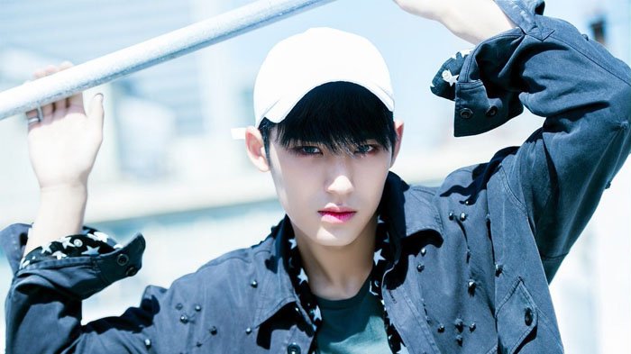 POPULER Transformasi Mingyu SEVENTEEN dari Kecil hingga Dewasa, Potret SMA Kontras Curi ...