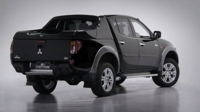 Mobil Double Cabin Terbaik - 5 Mitsubishi Strada Triton Mulai Rp 75 Juta, Intip Ketangguhannya ...
