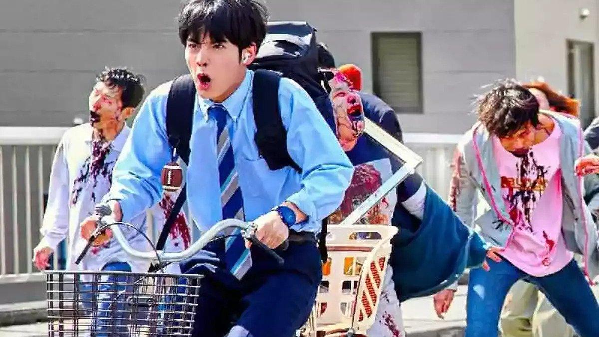 LARI Ada Zombie! Tayang di Netflix, Simak Sinopsis Film Zom 100: Bucket ...