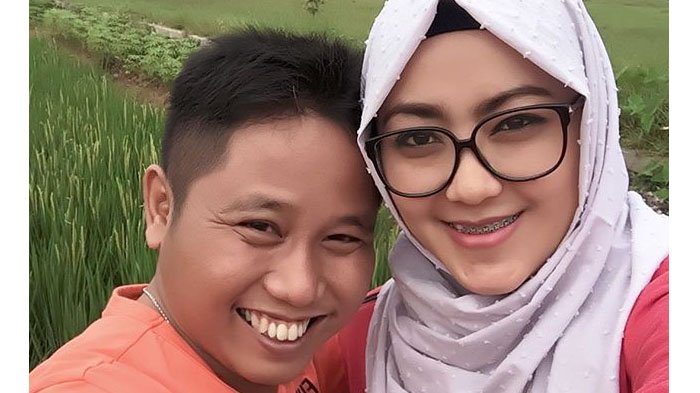 Tunaikan Ibadah Haji, Penampilan Istri Komedian Narji Bikin Netter ...