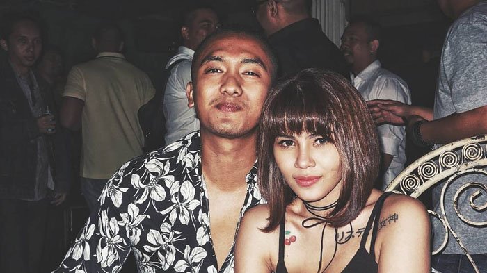 Instagram Uus - Disuruh Hapus Tato Istri oleh Netizen, Ini Jawaban ...