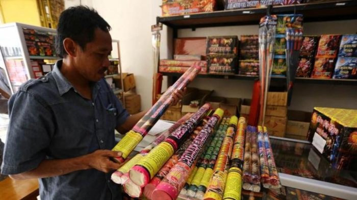 Sejarah Petasan dan Kembang Api, Asal-usulnya Selalu Identik dengan Perayaan Lebaran ...