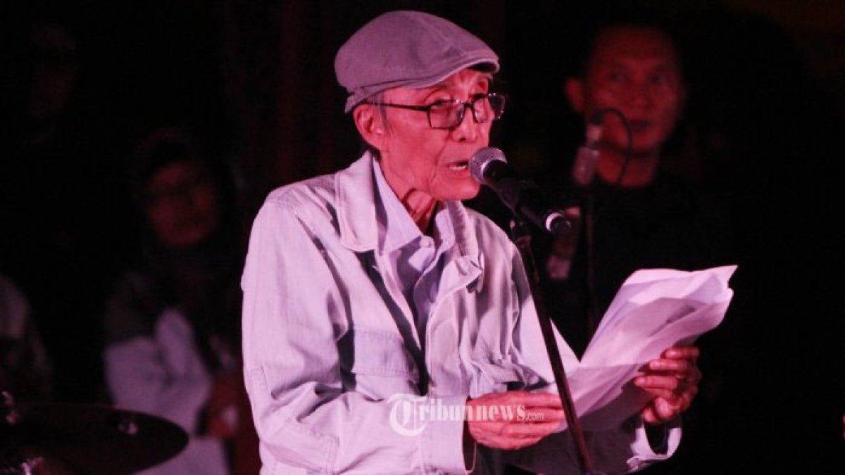 Google Doodle Peringati Hari Lahir Sapardi Djoko Damono, Ini 10 Sajak ...