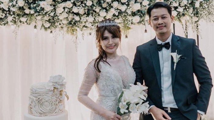 'Akhir dari Kisah Kita', Angela Lee Isyaratkan Perpisahan dengan Suami ...