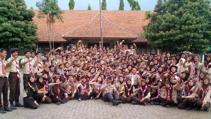 Meme Hari Pramuka - Parodi Lucu Terkait Perayaan Ini Bikin Kamu Ngakak ...