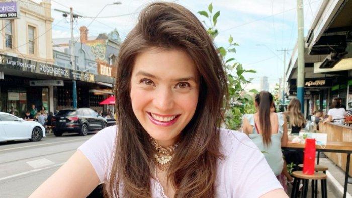 Profil Carissa Puteri, Aktris Kenamaan Asal Indonesia yang Kini Menetap ...