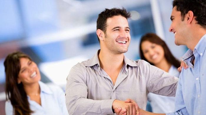 5 Cara Berkenalan dengan Orang Baru Tanpa Rasa Canggung, Jadi Mudah ...