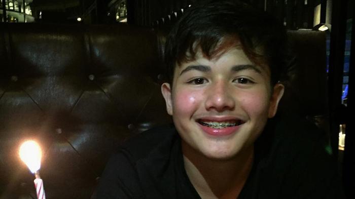 Raya Rambu Rabbani, Putra Bungsu Iwan Fals Ini Punya Wajah Bule yang ...