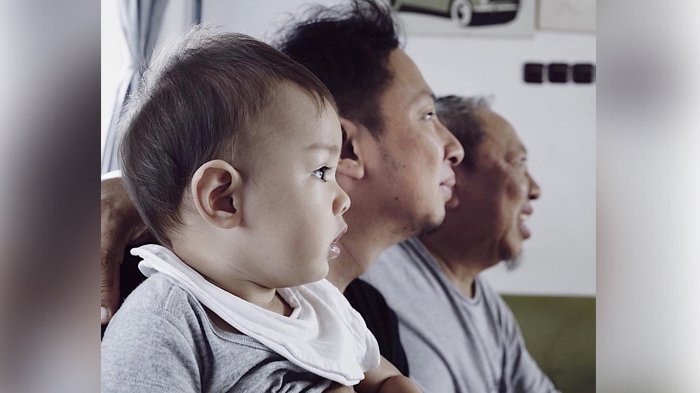 Instagram Ringgo Agus - Foto 3 Generasi, Hayo Siapa Paling Lucu? Bjorka ...