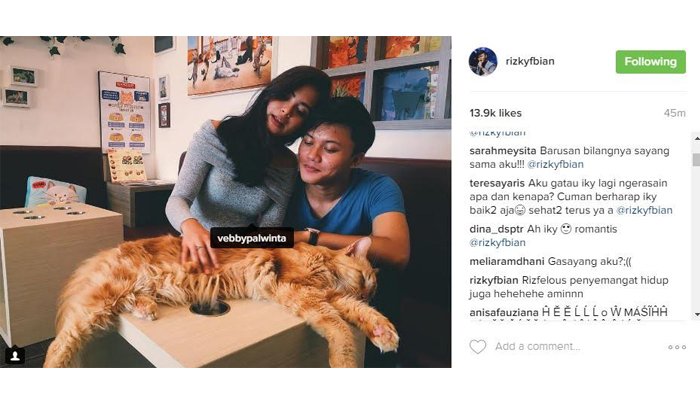 Instagram Rizky Febian - Unggah Foto Sama Pacar Sambil Elus Kucing ...