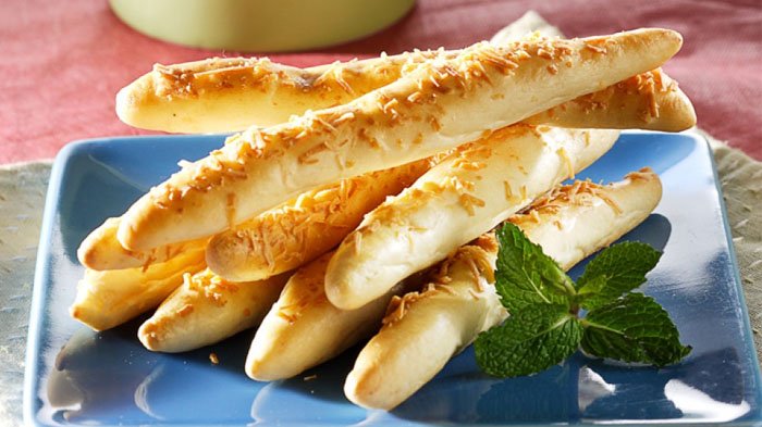 Resep Roti Stik Keju - Cocok Banget Buat Camilan Nonton Bola Sekeluarga ...