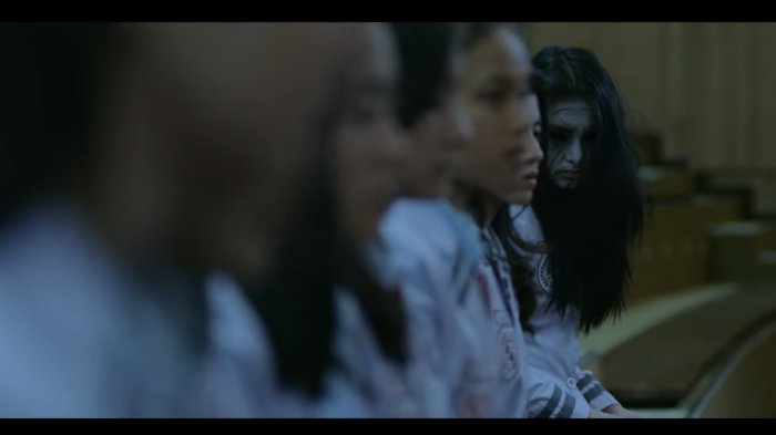 Sinopsis Film Sajen, Sinema Horor Unik yang Menyentuh Isu Bullying di ...