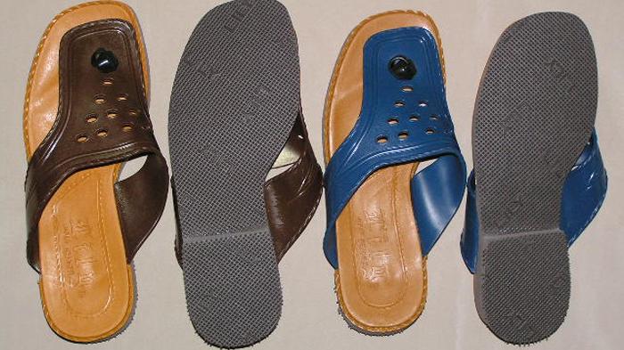 Sandal Jadul - Yuk Nostalgia dengan Alas Kaki di Era Simbah Kita Mas ...