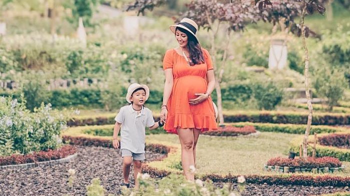 Sharena Delon Unggah Video Ungkapkan Kelamin Anak Keduanya Lewat Video ...