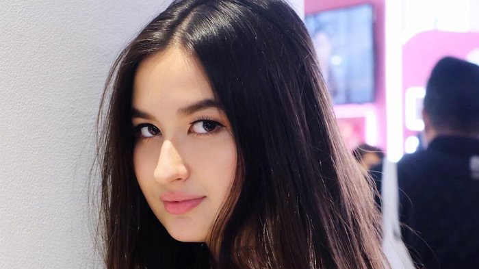 Putri Titi DJ Posting Foto Saat Prom Pakai Gaun, Netizen Ternganga ...