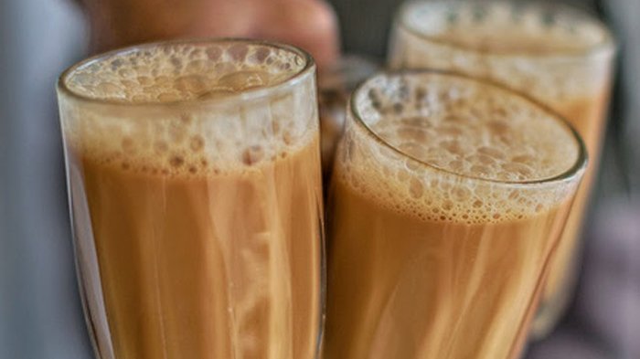 Cara Membuat Teh Tarik - Minuman Hangat Khas Malaysia Ini Cara Bikinnya ...