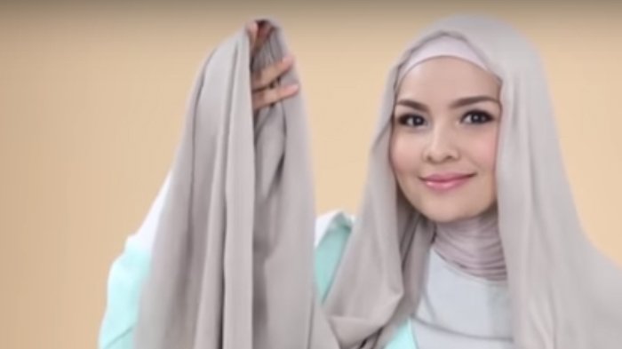 Tutorial Hijab Simpel dengan Pashmina Cocok untuk Bukber, Girls ...