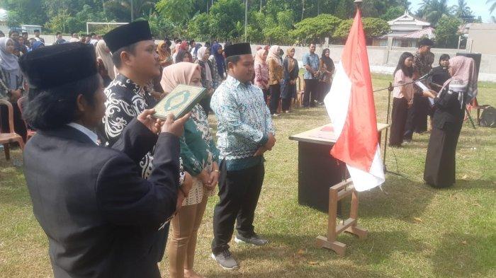 Resmi Diambil Sumpah Jadi Petugas di TPS, Segini Honor 9.534 Anggota ...