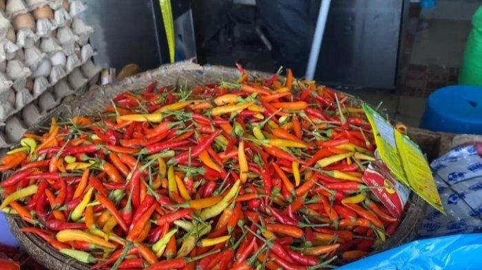 Sehari Jelang Natal, Harga Cabai di Pasar Tradisional Mamuju Meroket - Tribun-sulbar.com